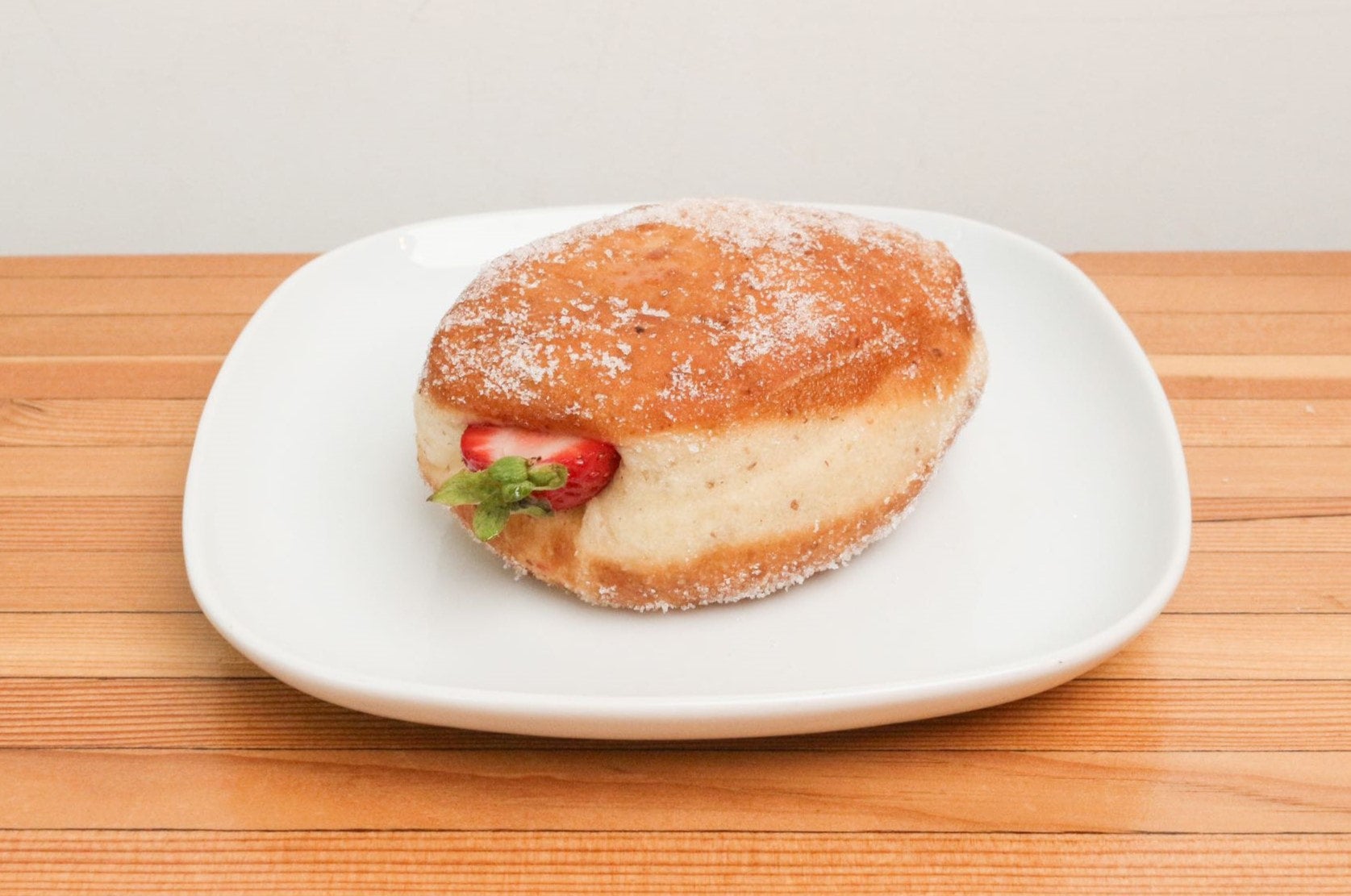 Strawberry Peach Jambuster | Bronuts & Coffee